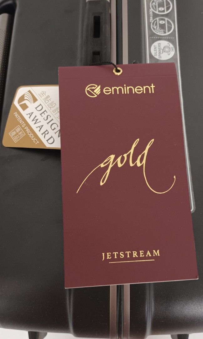 Brand new Eminent Gold Jetstream Large spinner luggage, Hobbies & Toys ...