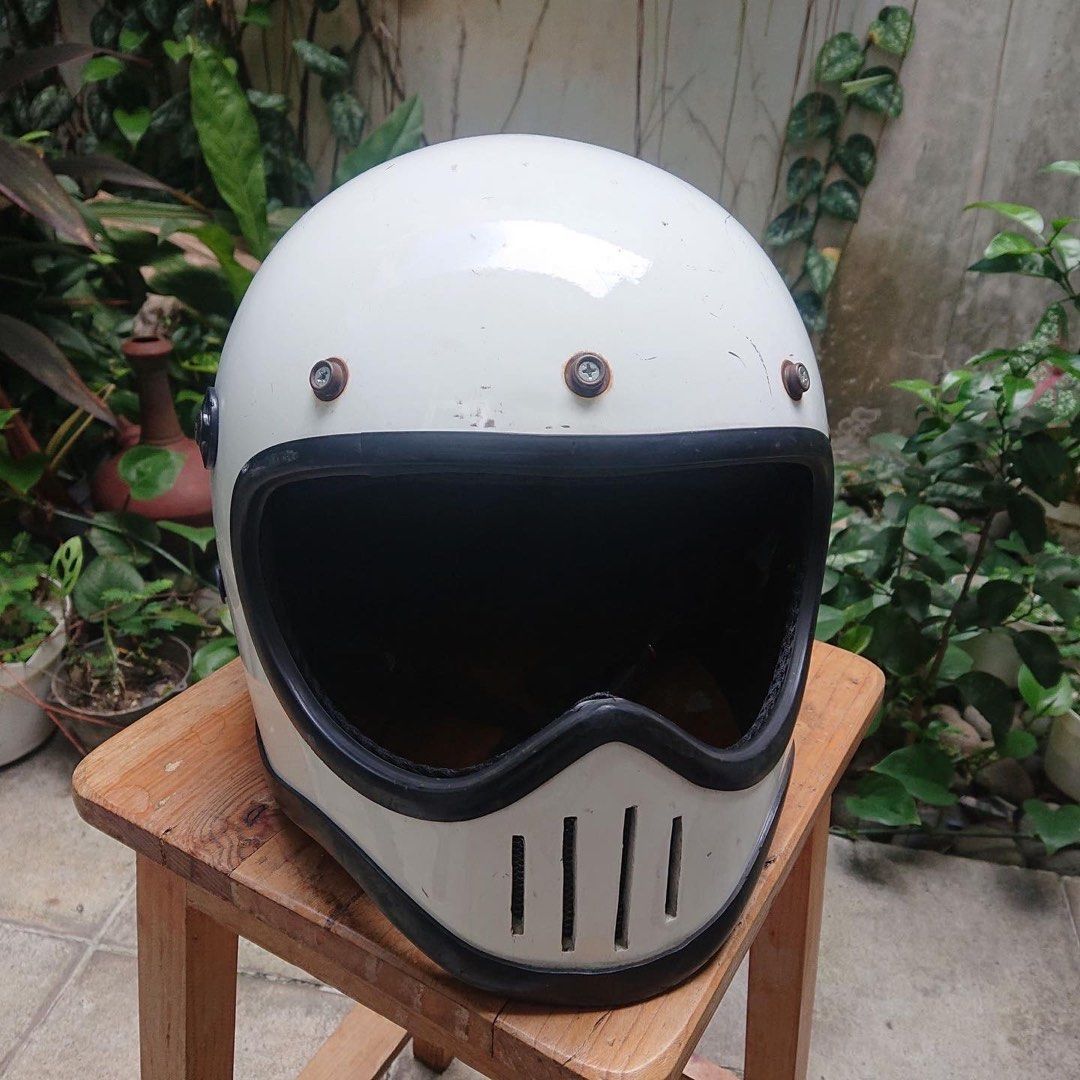 [Catty Helmet - Helm Fullface Putih], Motor di Carousell