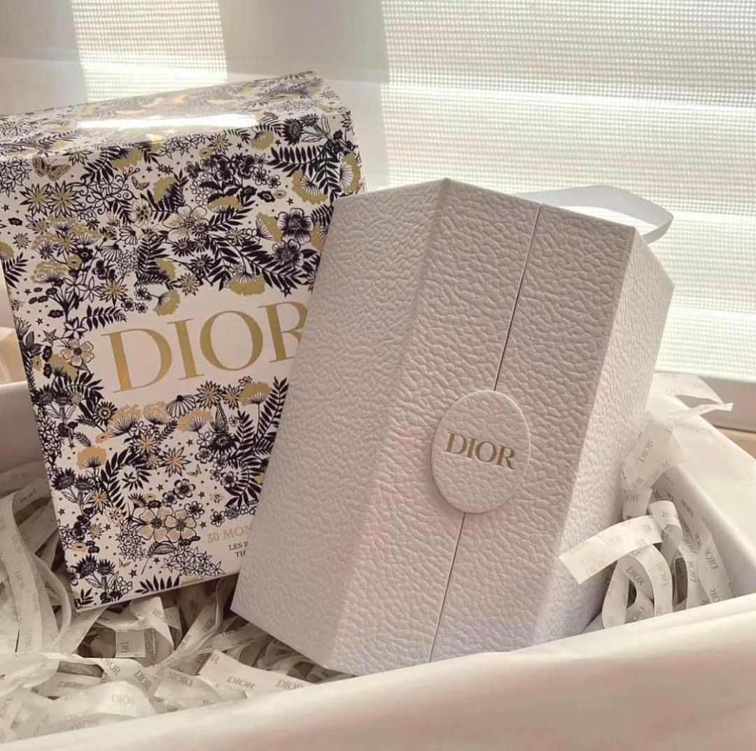 CHRISTIAN DIOR 4 IN 1 SET 30MONTAIGNE (WPB), Beauty & Personal Care ...