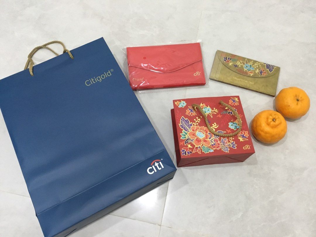 Citigold Private Client Citigold Banking Esteem Full Sets, Everything ...