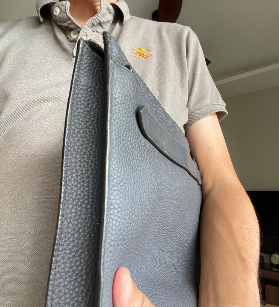 Coach Document holder/bag, Luxury, Bags & Wallets on Carousell