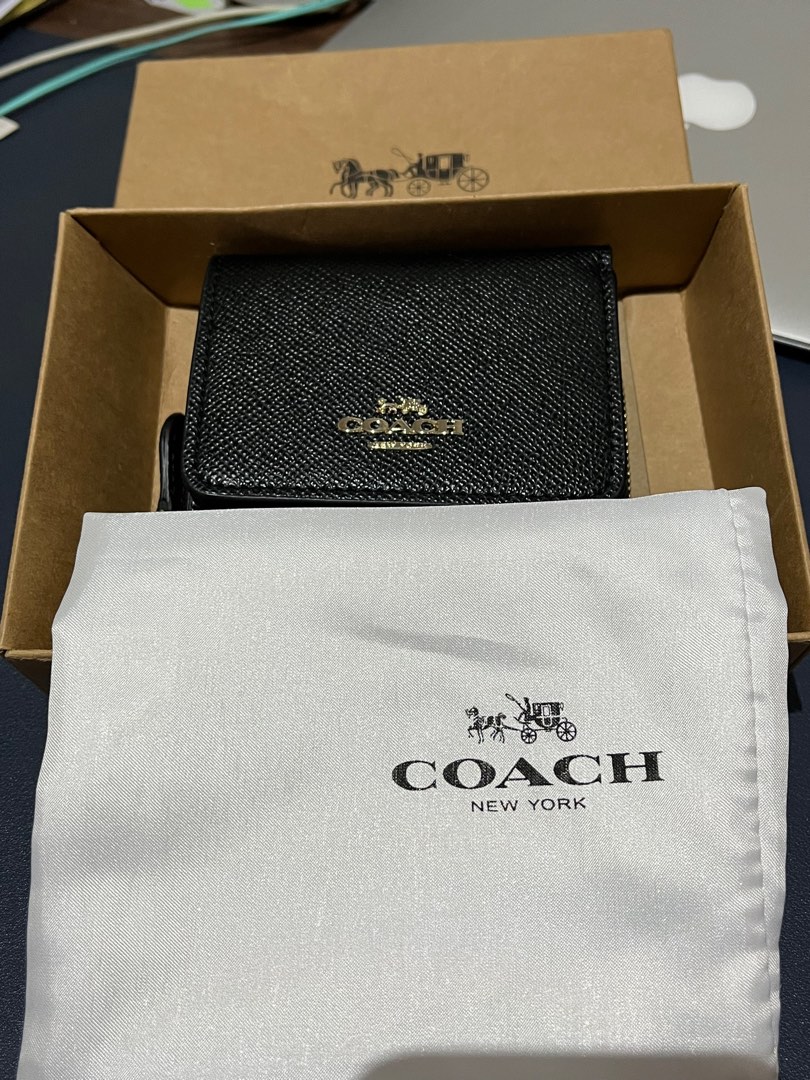 Coach trifold wallet, Women's Fashion, Bags & Wallets, Wallets & Card ...