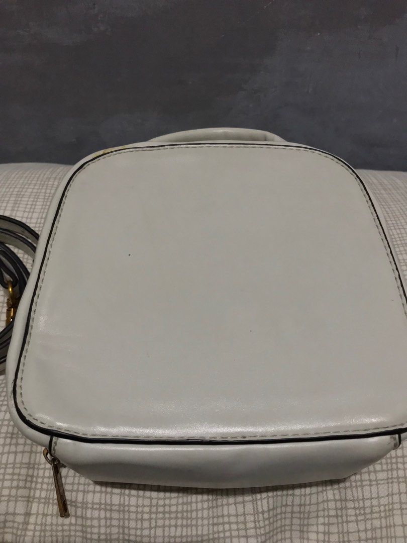 DUSTO Leather Sling Bag, Luxury, Bags & Wallets on Carousell