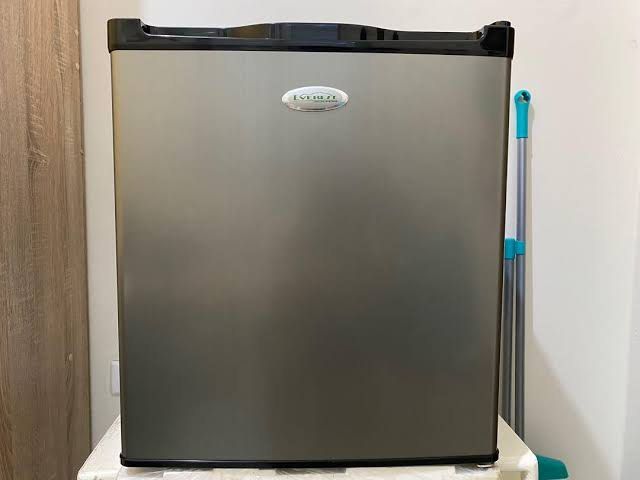 Everest Personal Ref, TV & Home Appliances, Kitchen Appliances ...
