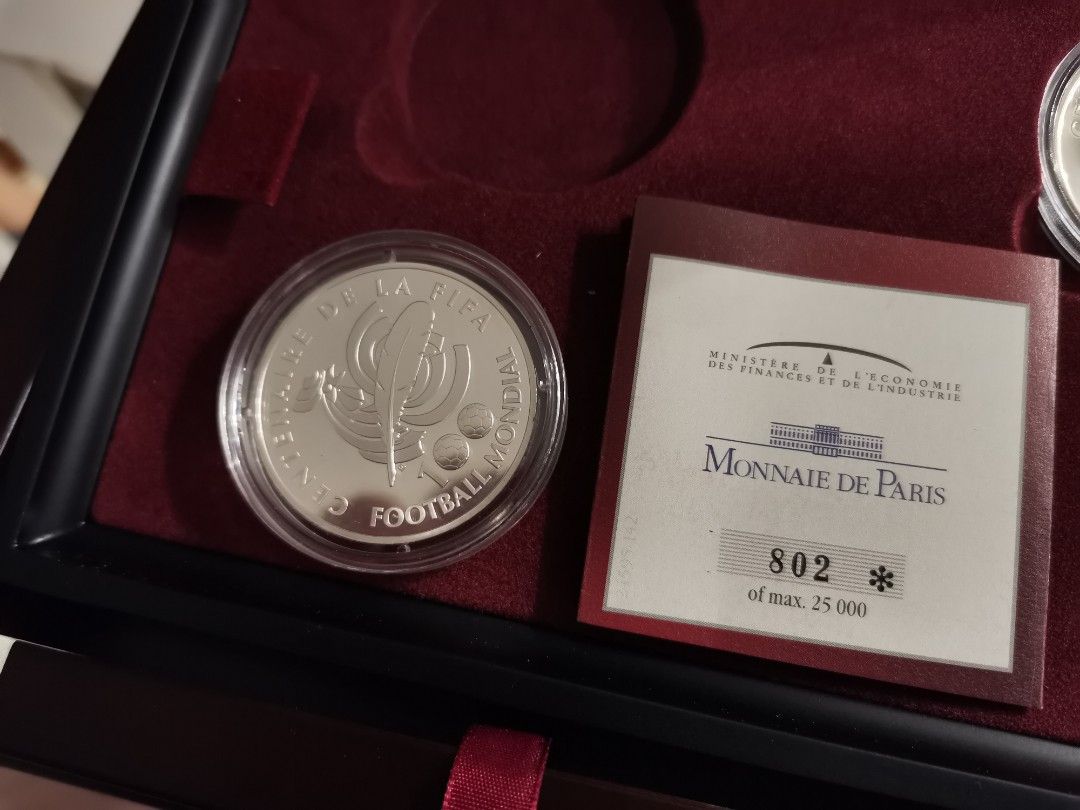 FIFA 100 Years Gold & Silver Coins (1 out of 10000), Hobbies & Toys ...