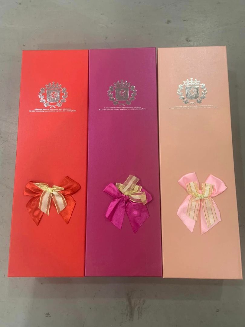 Flower Fancy Gift Box for Valentines Day / Roses With Ribbon 18 ...