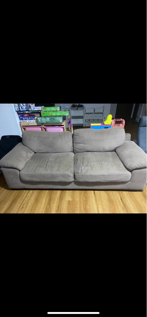 free sofa, Furniture & Home Living, Furniture, Sofas on Carousell