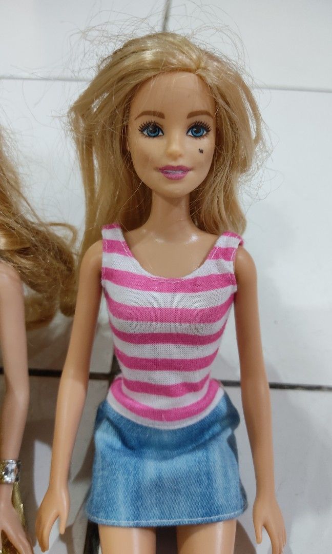 Frozen Elsa Barbie Doll (Buy One RM12 Buy All RM40), Hobbies & Toys ...