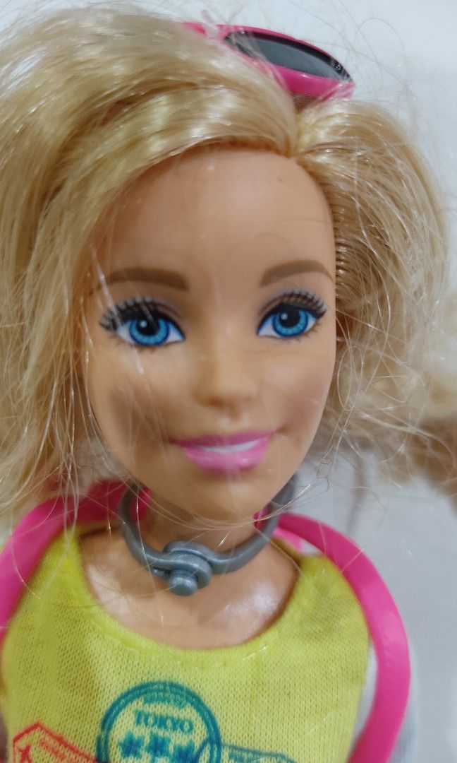 Frozen Elsa Barbie Doll (Buy One RM12 Buy All RM40), Hobbies & Toys ...