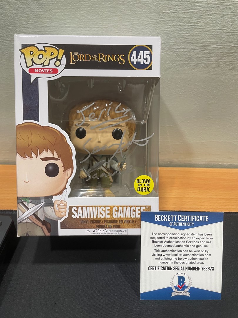 Funko Samwise Gamgee signed, Hobbies & Toys, Toys & Games on Carousell