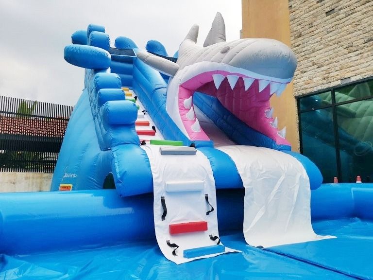 Giant SHARK Inflatable Slide Swimming Pool. Kolam Renang Gelungsur ...