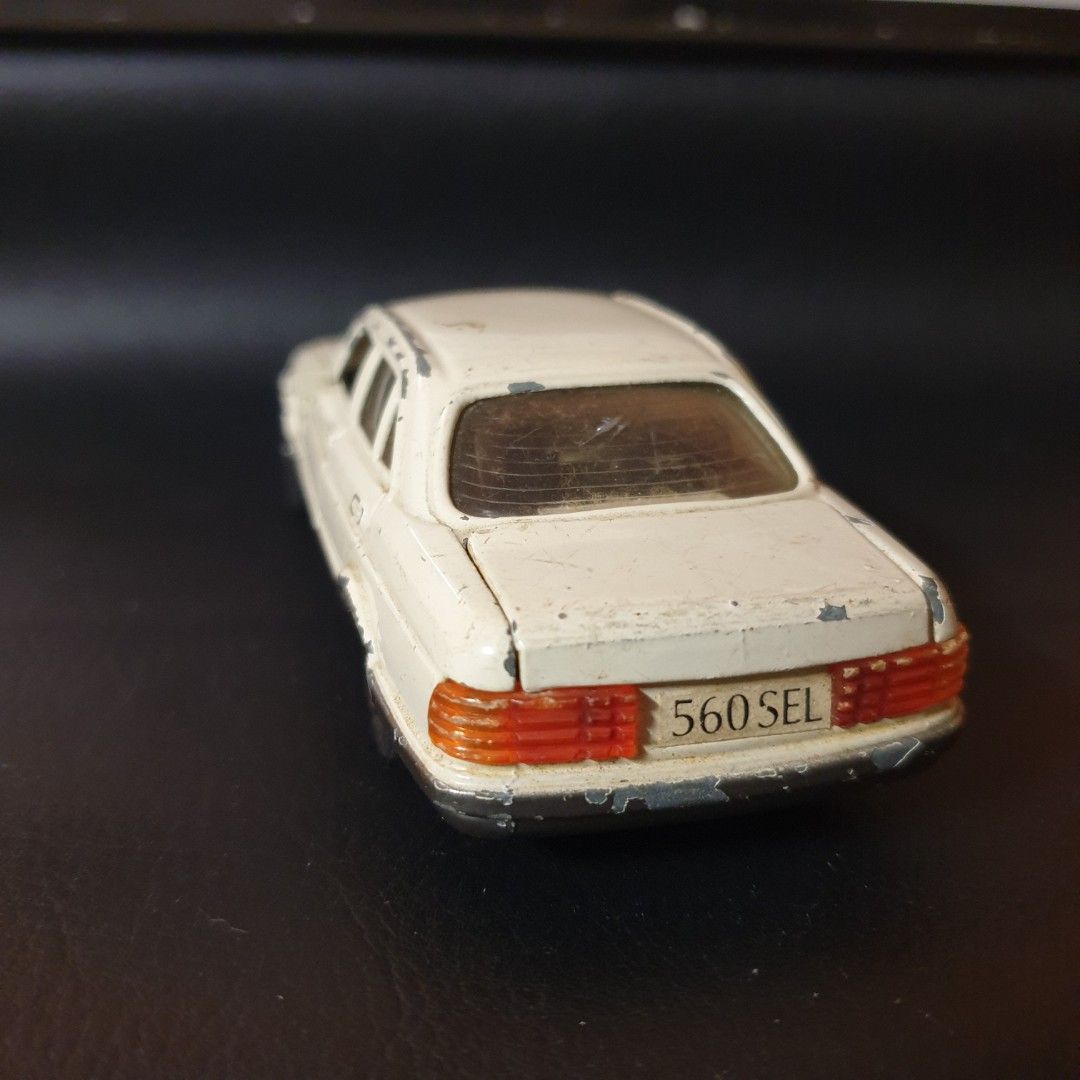Graveyard Mercedes Benz 560SEL Scale 1/40, Hobbies & Toys, Toys & Games ...
