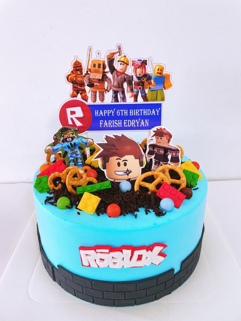 Roblox birthday cake, Food & Drinks, Homemade Bakes on Carousell