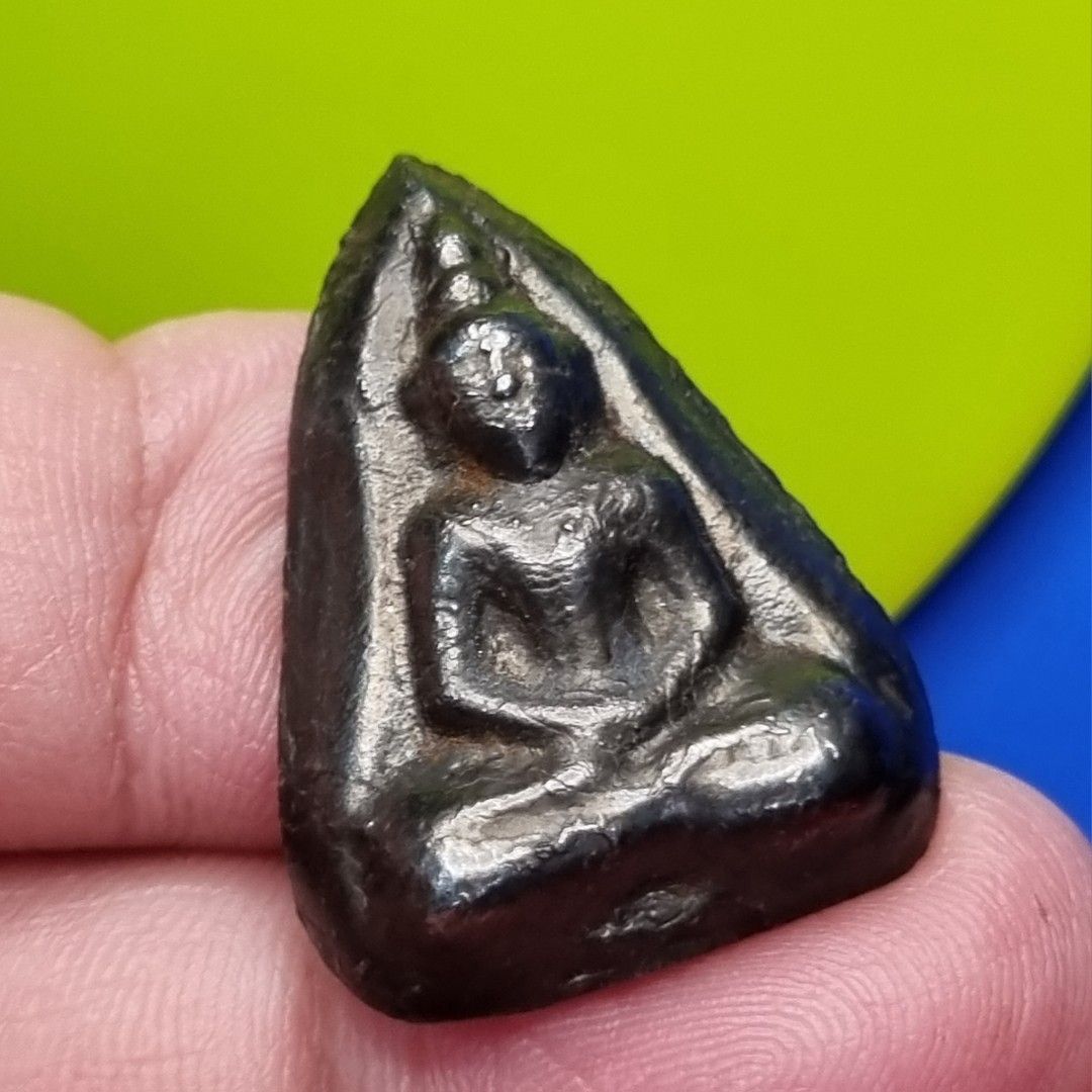 LP Boon Sacred Amulet BE 2460, Hobbies & Toys, Memorabilia ...