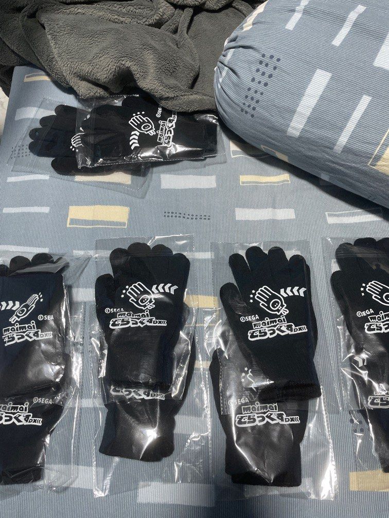 Maimai gloves, Video Gaming, Gaming Accessories, In-Game Products on Carousell