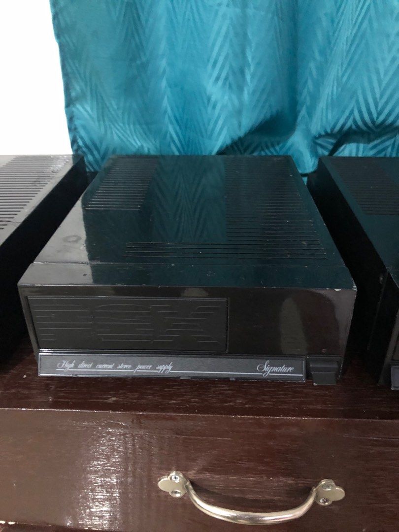 Mission Cyrus two signature amplifier with PSX and tuner fm, Audio ...