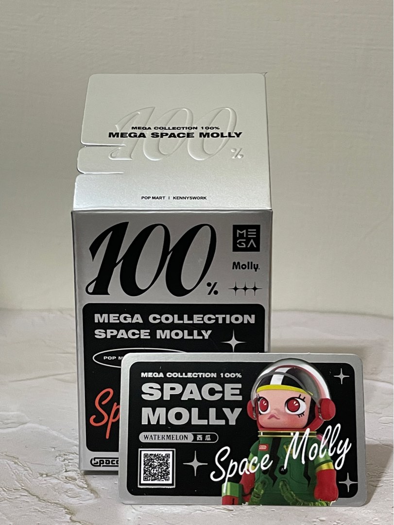 Molly MEGA 100%系列 西瓜, 書籍、休閒與玩具, 玩具、公仔、桌遊在旋轉拍賣