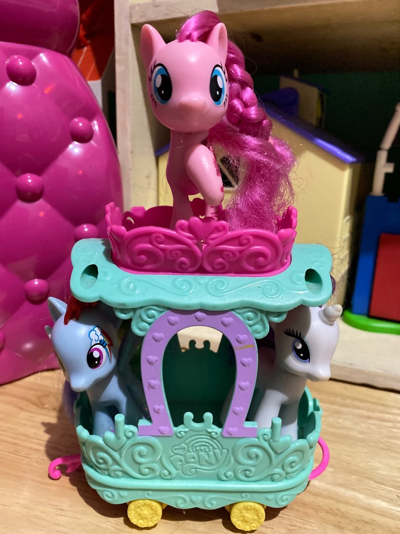 My Little Pony Carriage with Pinky Pie, Rainbow Dash and Rarity ...