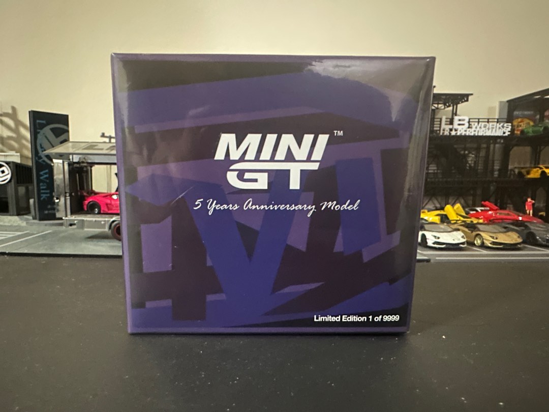 (New) 1/64 Mini Gt GT-R r34 5 year anniversary model #446, Hobbies ...