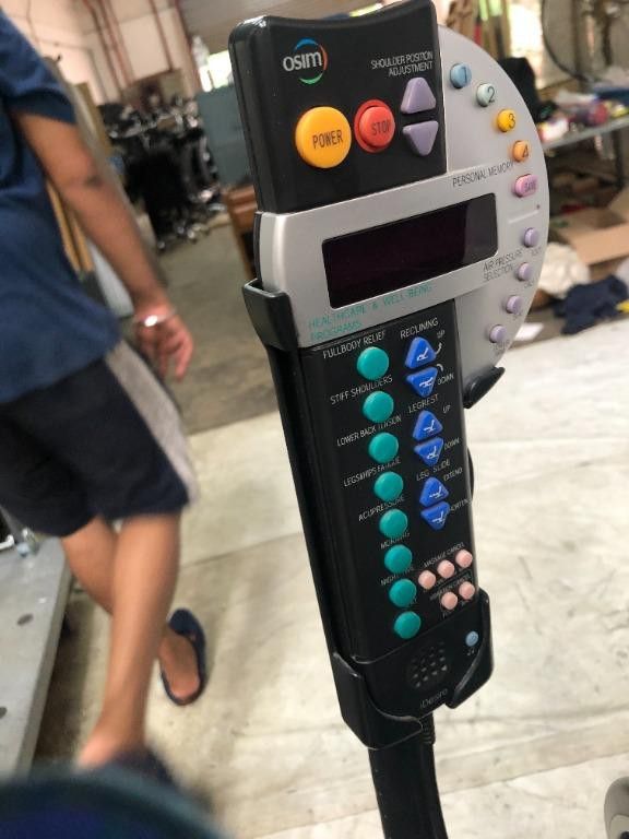 Osim iDesire OS-7800 Full Body Massage Chair, Furniture & Home Living ...