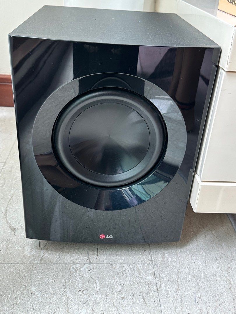 Philips TV Slim LED 65 inch with LG sound system, TV & Home Appliances ...