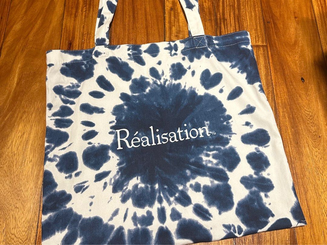 Realisation Par Tote, Women's Fashion, Bags & Wallets, Tote Bags on ...