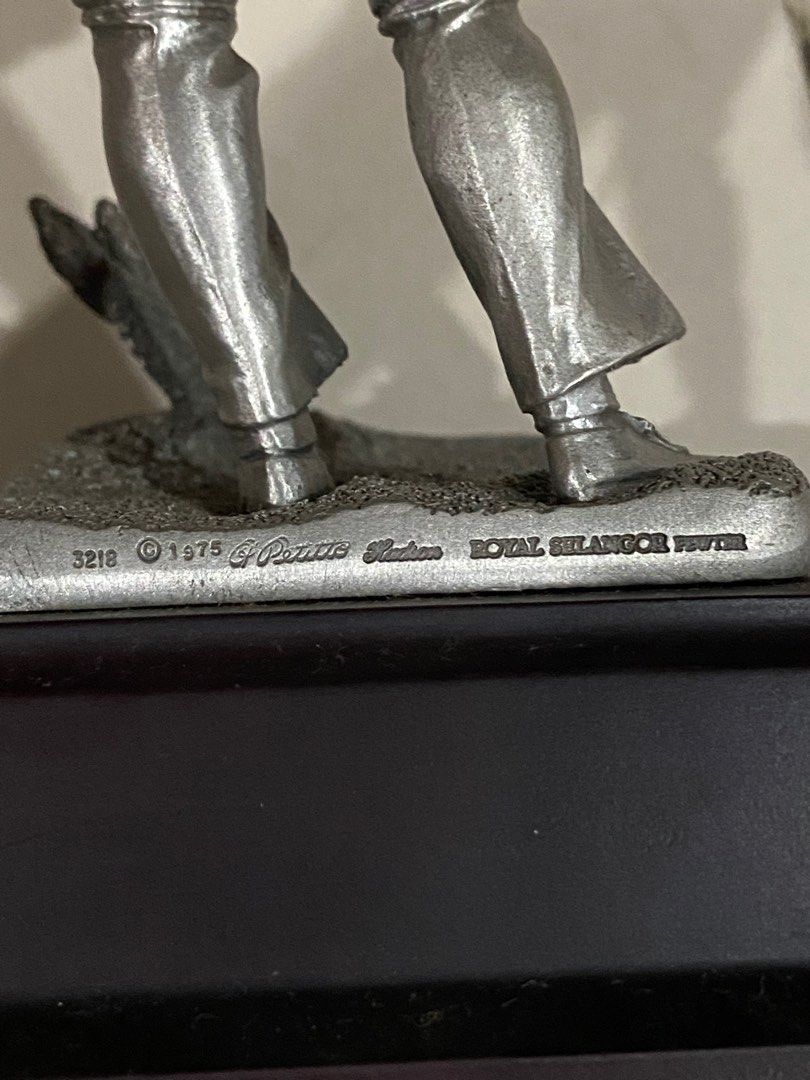 Royal selangor Pewter Collectible Golfer Figurine 1975, Hobbies & Toys ...