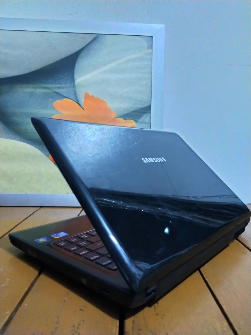 Samsung Laptop FOR ONLINE CLASS Built in CAMERA, Computers & Tech ...