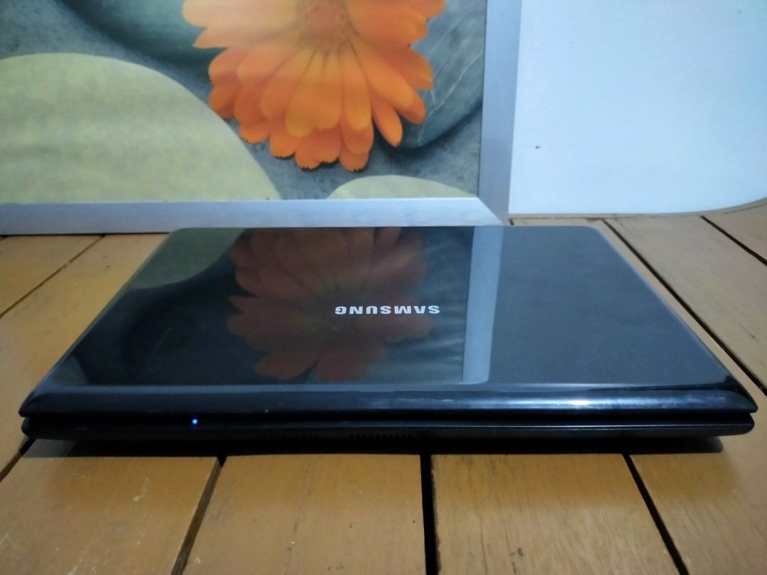 Samsung Laptop FOR ONLINE CLASS Built in CAMERA, Computers & Tech ...