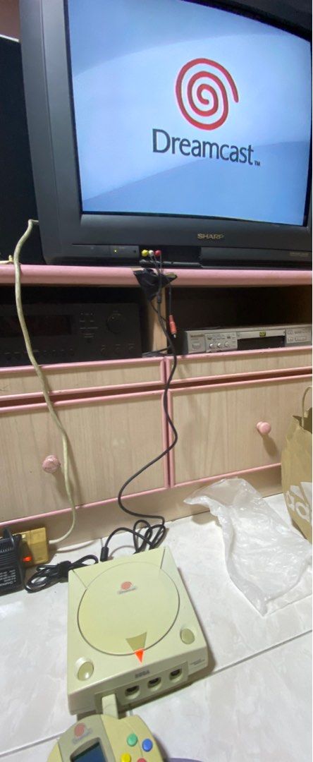 Sega Dreamcast (does not load disc), Video Gaming, Video Game Consoles ...