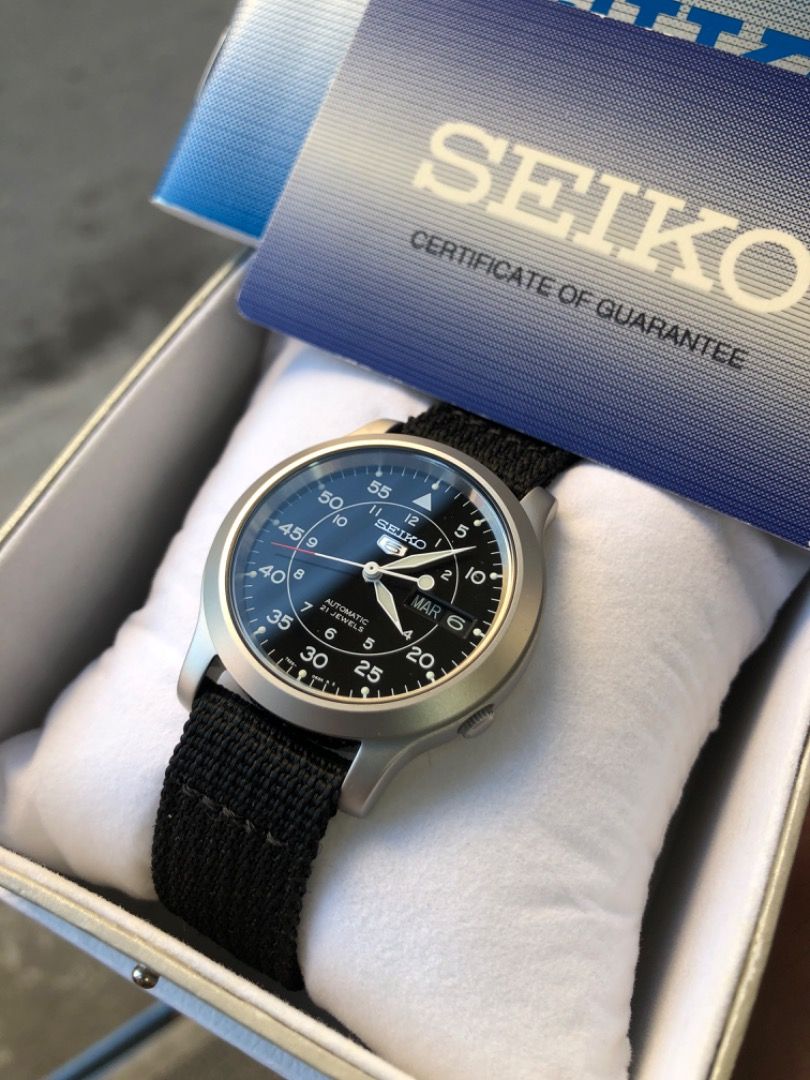 Seiko 5 SNK809 SNK809K1, Men's Fashion, Watches & Accessories, Jewelry ...