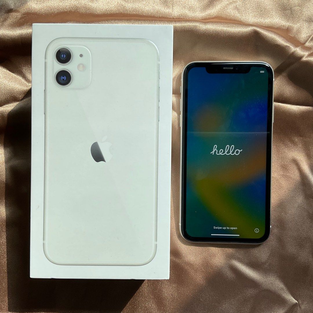 Selling Iphone 11, Mobile Phones & Gadgets, Mobile Phones, iPhone ...