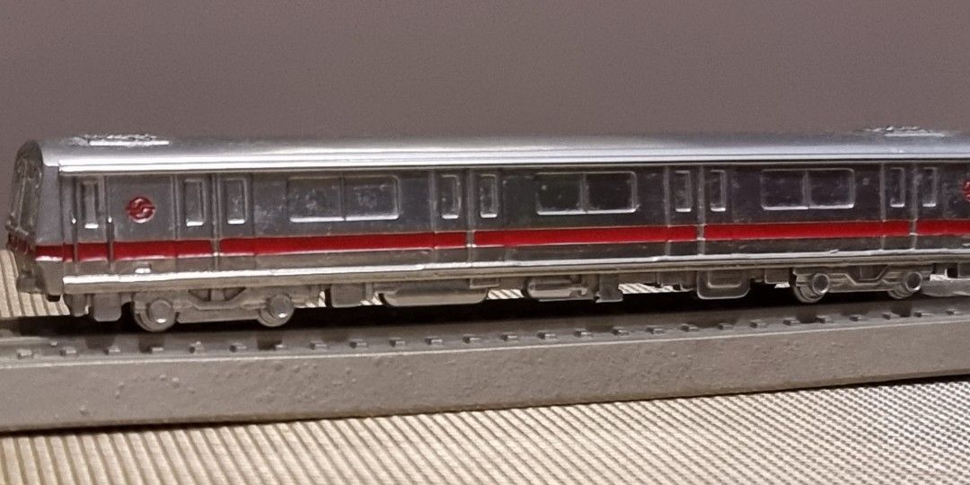 SMRT 10th Anniversary Model Train, Hobbies & Toys, Memorabilia ...