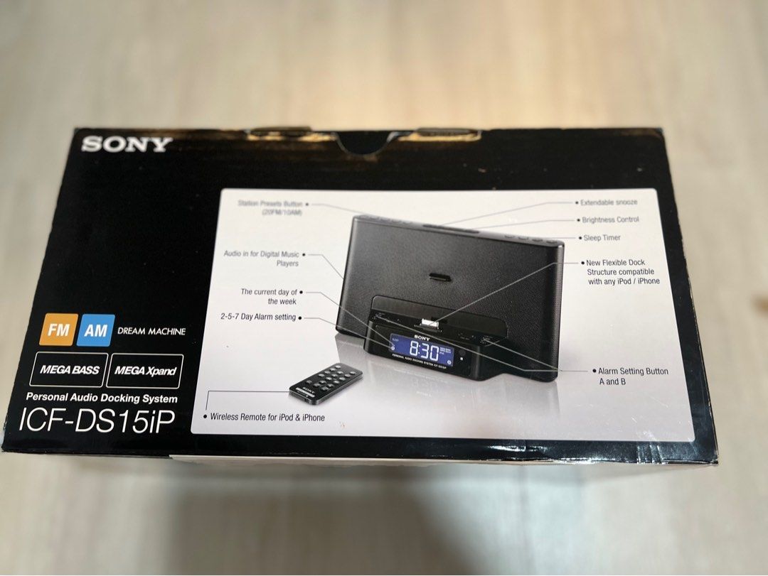 Sony Speaker Dock / Clock Radio ICF-DS15iP, Audio, Portable Music ...
