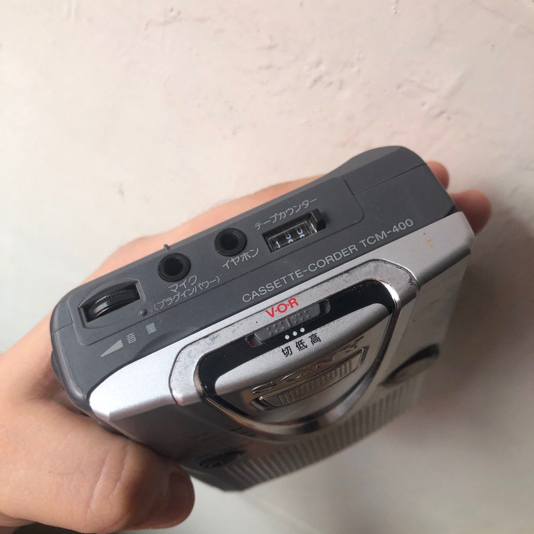 Sony TCM 400 walkman vintage cassette tape recorder/player, Audio ...