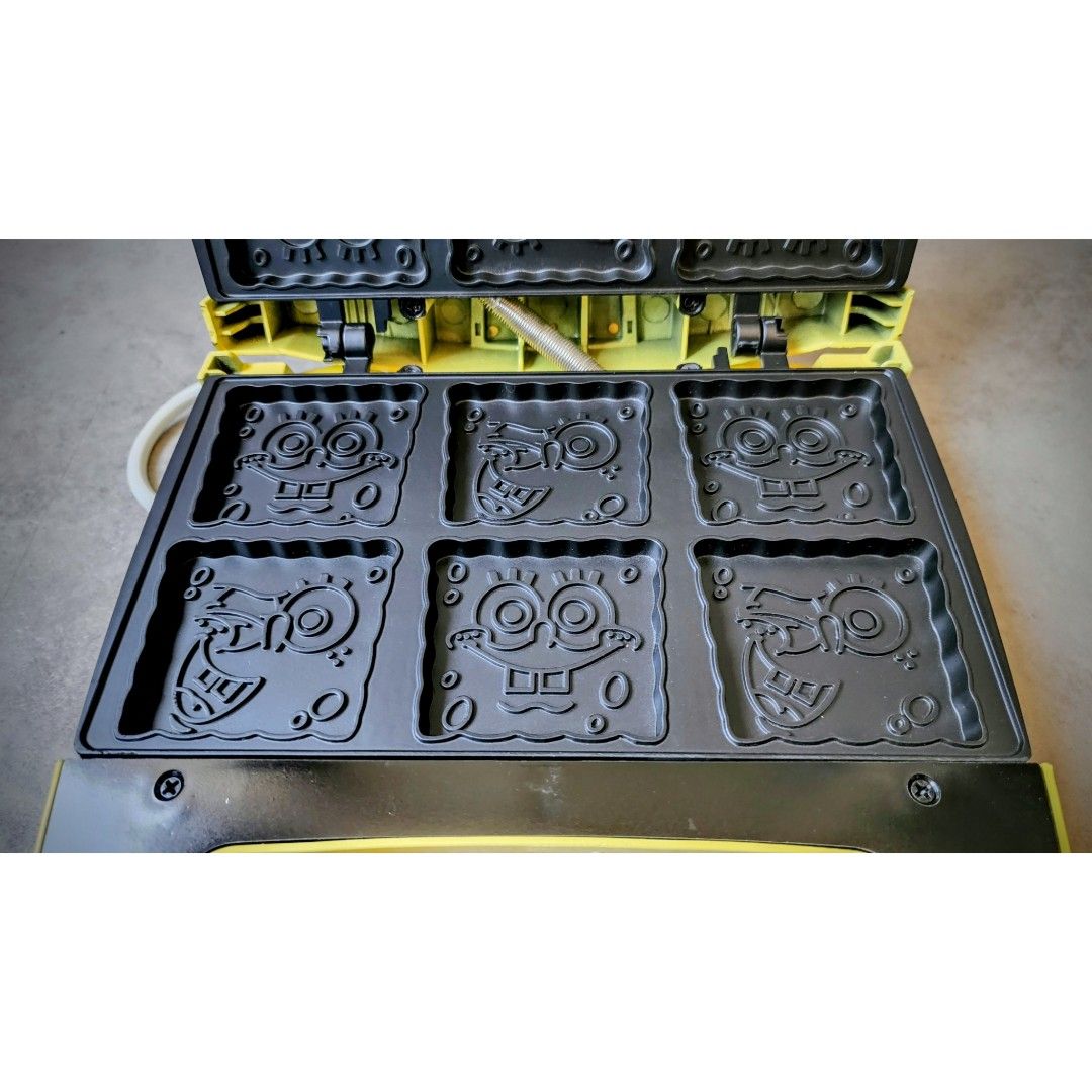 Spongebob Squarepants Waffle Maker [MIB], TV & Home Appliances, Kitchen ...
