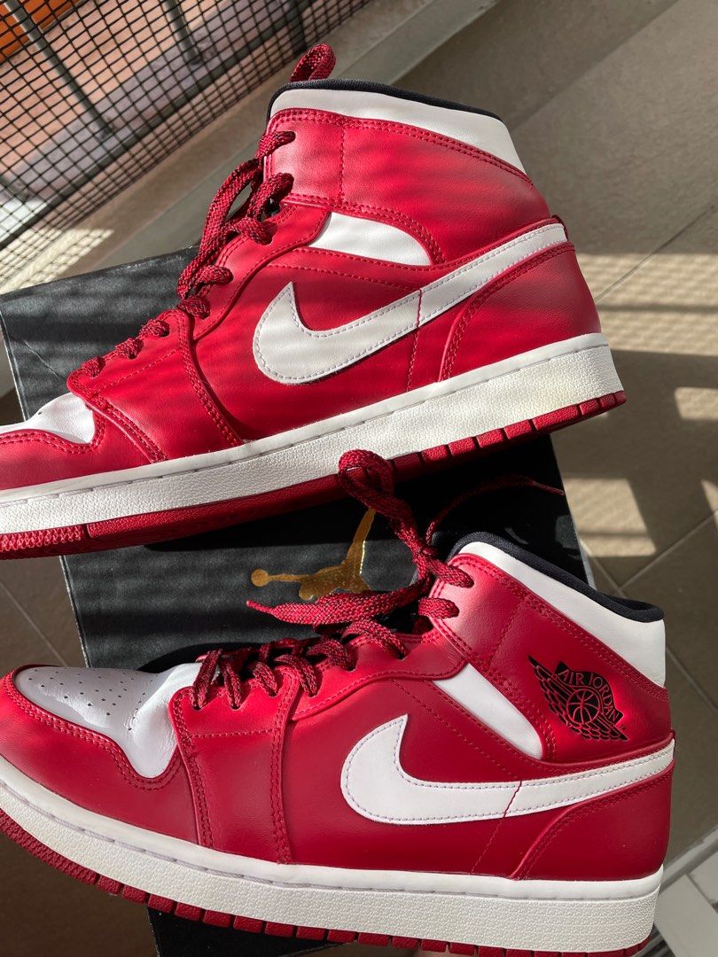 STEAL PRICE!!! Retro Mid 'Chicago' gym red with RECEIPT from HOOP ...