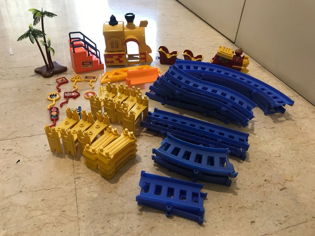 Super Track: Train track building toy, Hobbies & Toys, Toys & Games on ...