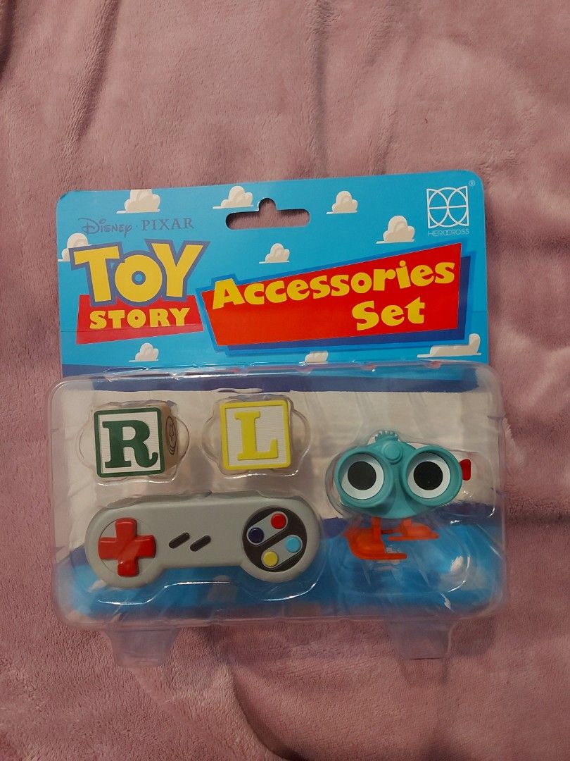 toy story Accessories set, 興趣及遊戲, 玩具 & 遊戲類 - Carousell
