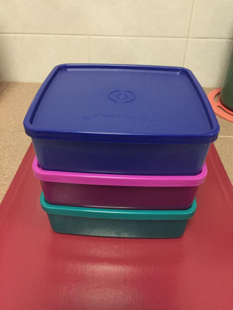 Tupperware Large Square-A-Way (3), Furniture & Home Living, Kitchenware ...
