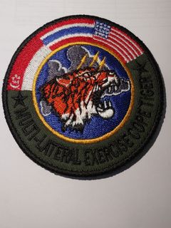 RSAF Singapore Air Force 142 Squadron A-4SU Velcro Patch, Bulletin ...
