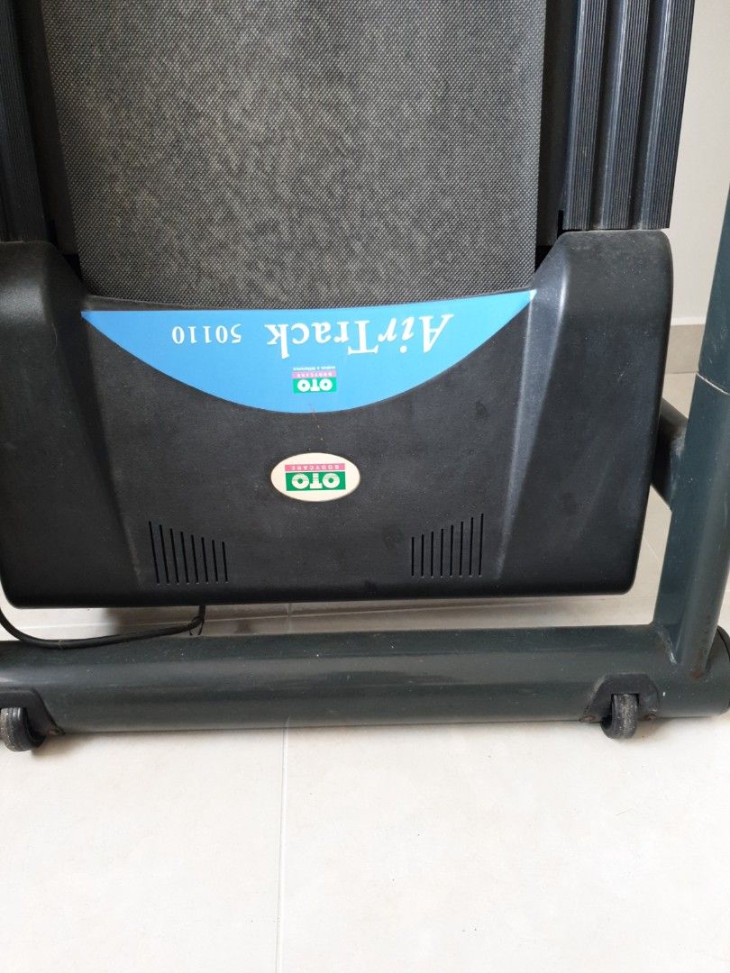 Used OTO treadmill, Sports Equipment, Exercise & Fitness, Cardio ...