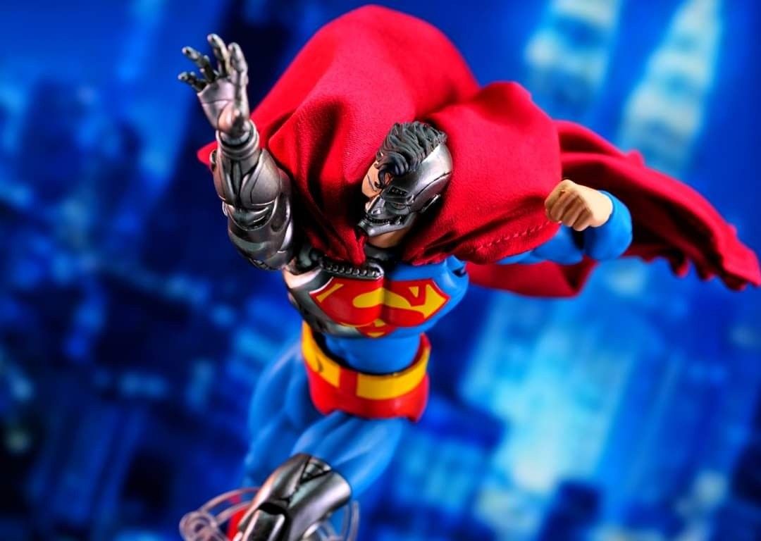 VERY HOT & RARE!! SOLD OUT EVERYWHERE *IN STOCK NOW!* Medicom MAFEX ...