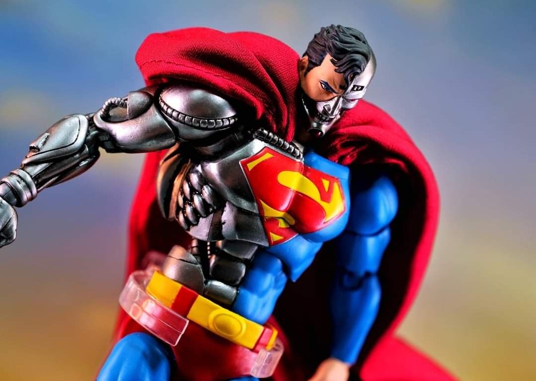 VERY HOT & RARE!! SOLD OUT EVERYWHERE *IN STOCK NOW!* Medicom MAFEX ...