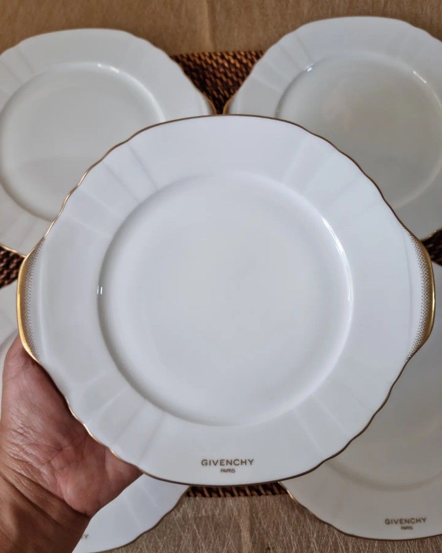 Very rare set Givenchy Classic White with Gold Rim Medium Cake Plates ...
