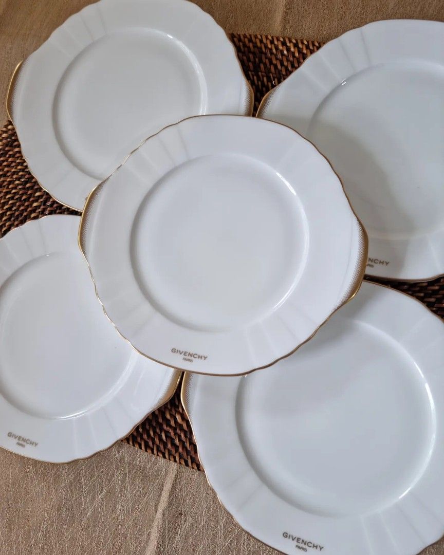 Very rare set Givenchy Classic White with Gold Rim Medium Cake Plates ...