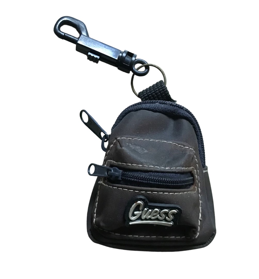 VINTAGE GUESS COIN POUCH, Men's Fashion, Bags, Belt bags, Clutches and ...