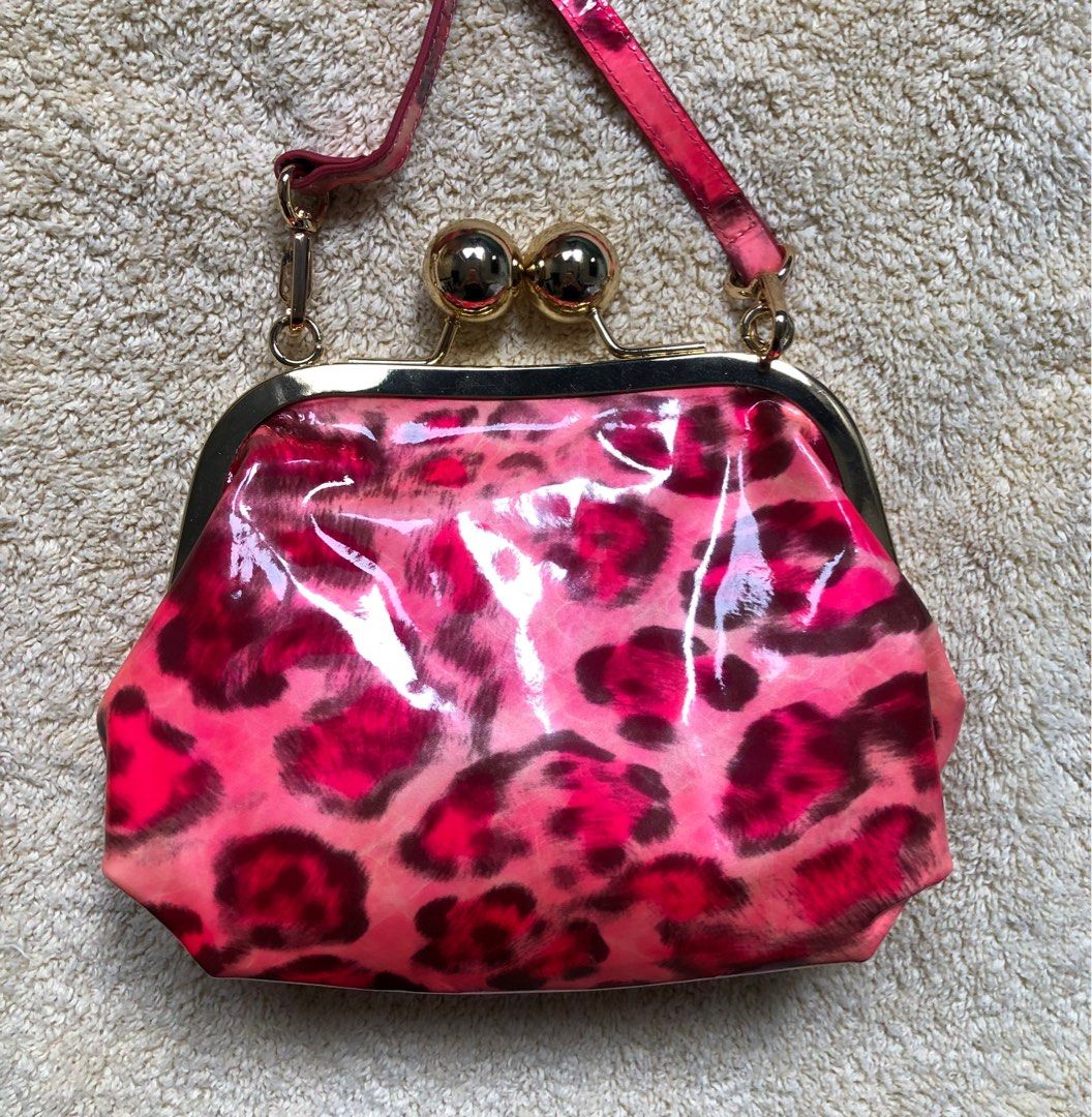 Vivienne Westwood Pink Leopard Print Patent Leather Kisslock Sling Bag ...