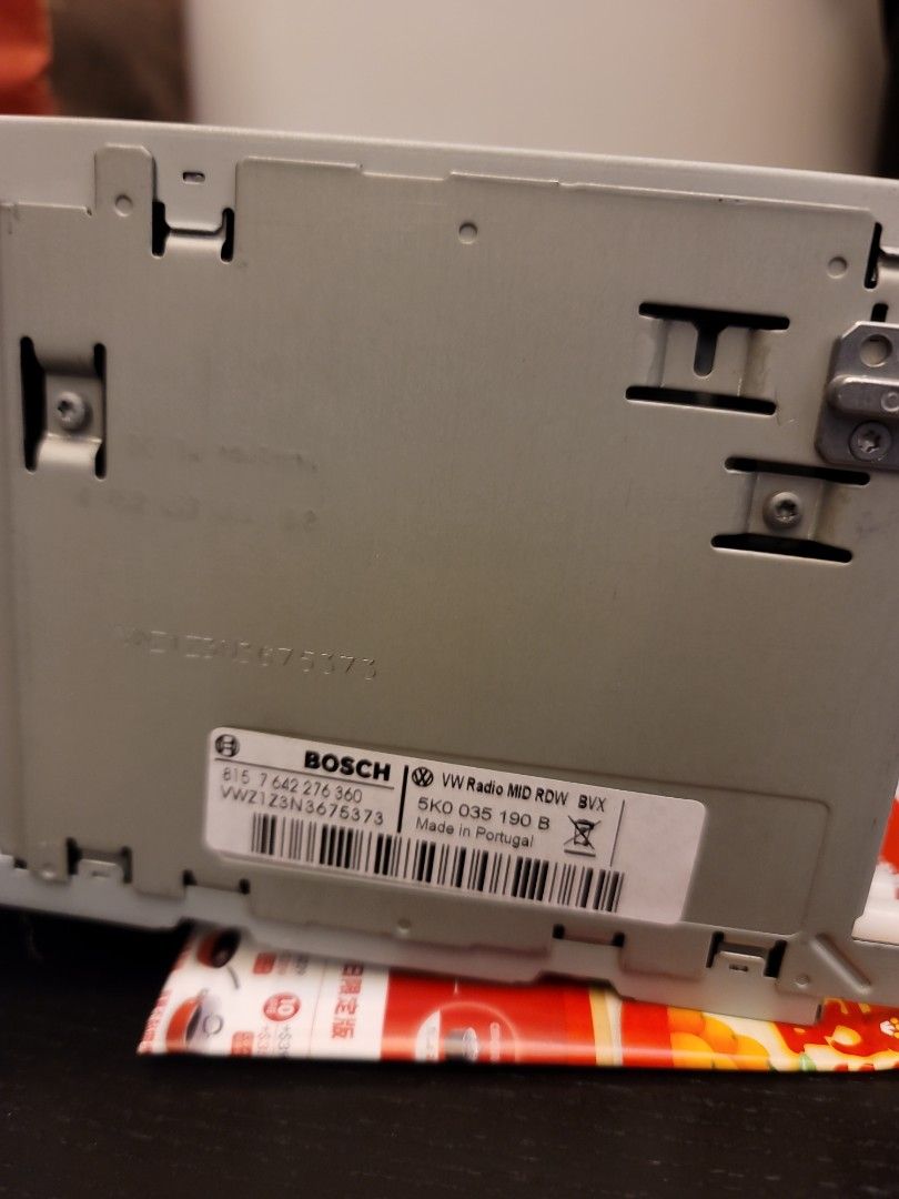 VW Volkswagen Golf Jetta GT 原裝車機 LCD 6CD SD Card, 汽車配件, 改裝、內外零件 - Carousell