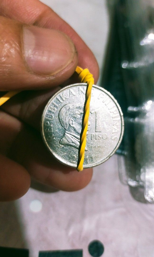 1 peso error coin, Hobbies & Toys, Memorabilia & Collectibles, Currency ...